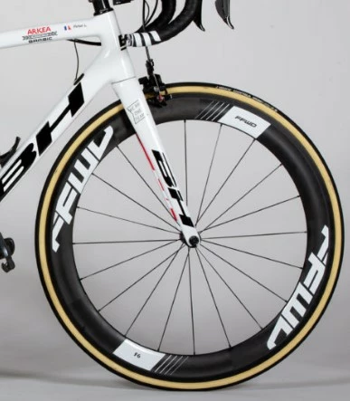 Mode en ligne Roue Avant FAST FORWARD F6 DT240S Boyau personnalisez-la ...